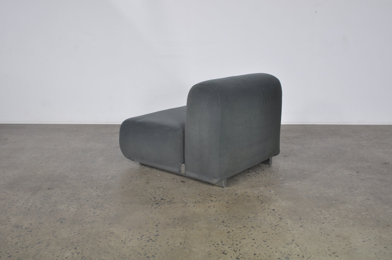 Knoll Suzanne chair by Kazuhide Takahama. – Case 22